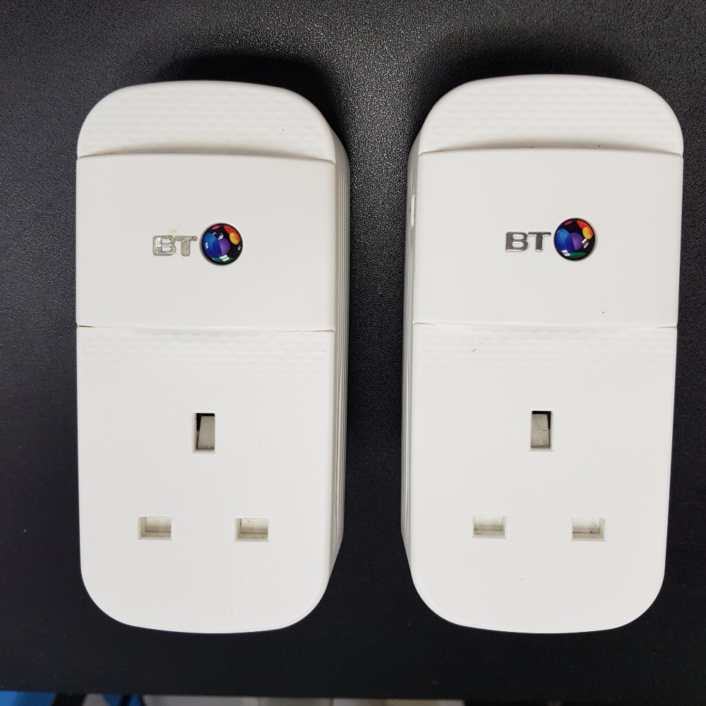 Pre-owned BT WIFI mini connector x 2 - Own4Less
